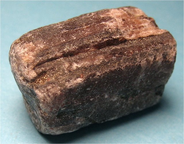 Andalusite Archives - Cochise College Geology